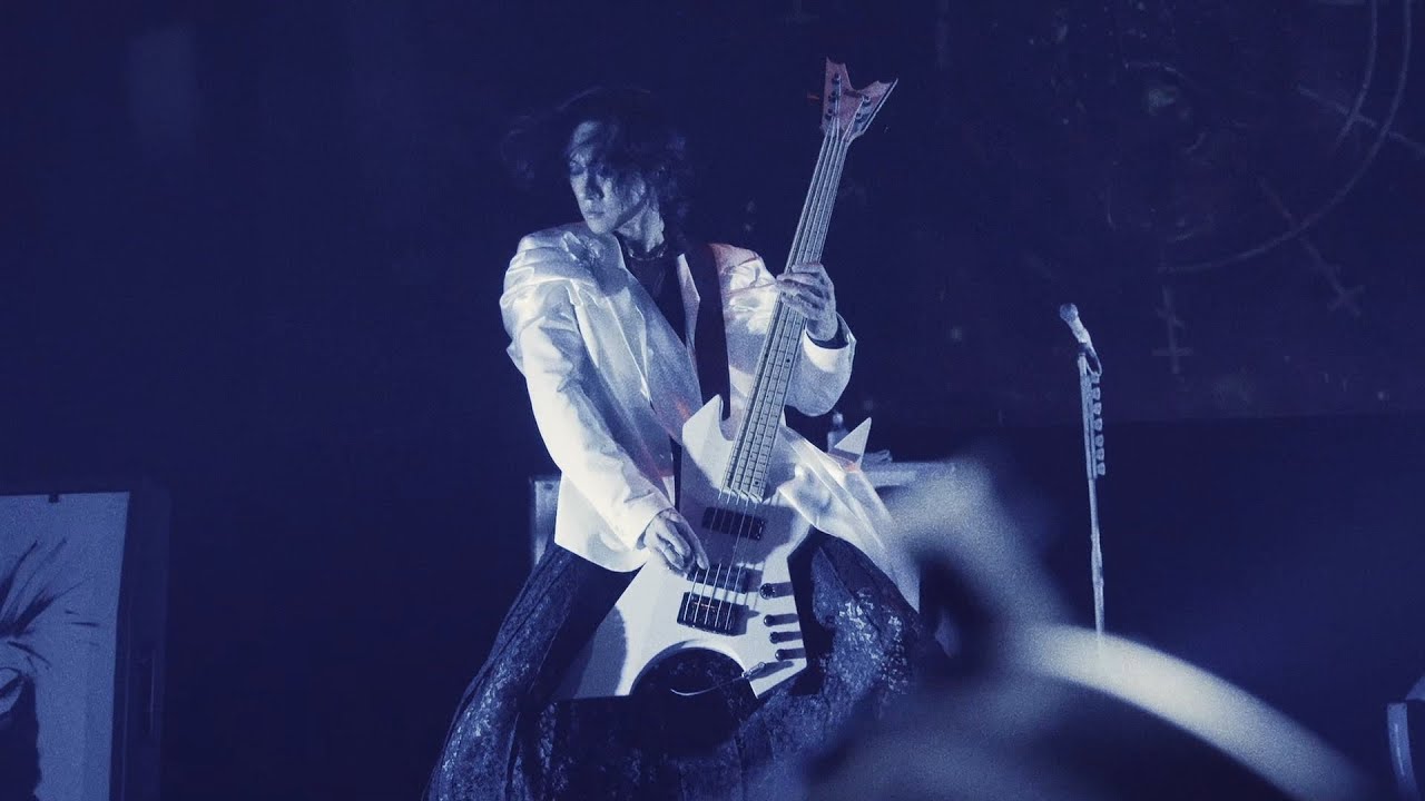 DIR EN GREY - 現、忘我を喰らう (Utsutsu, Bouga wo Kurau) - YouTube