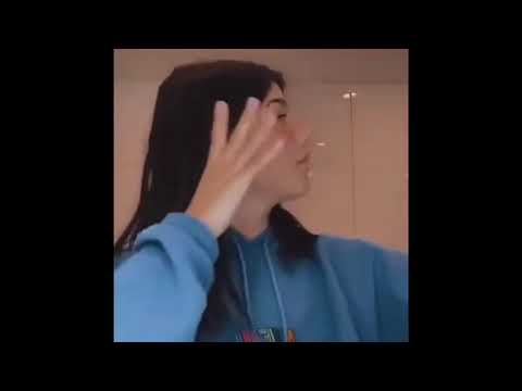 Charli damelio farts on live
