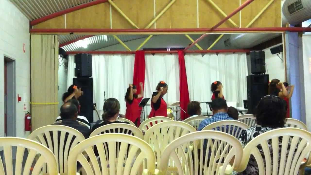 Yarrabah Living Waters Dance Team - YouTube