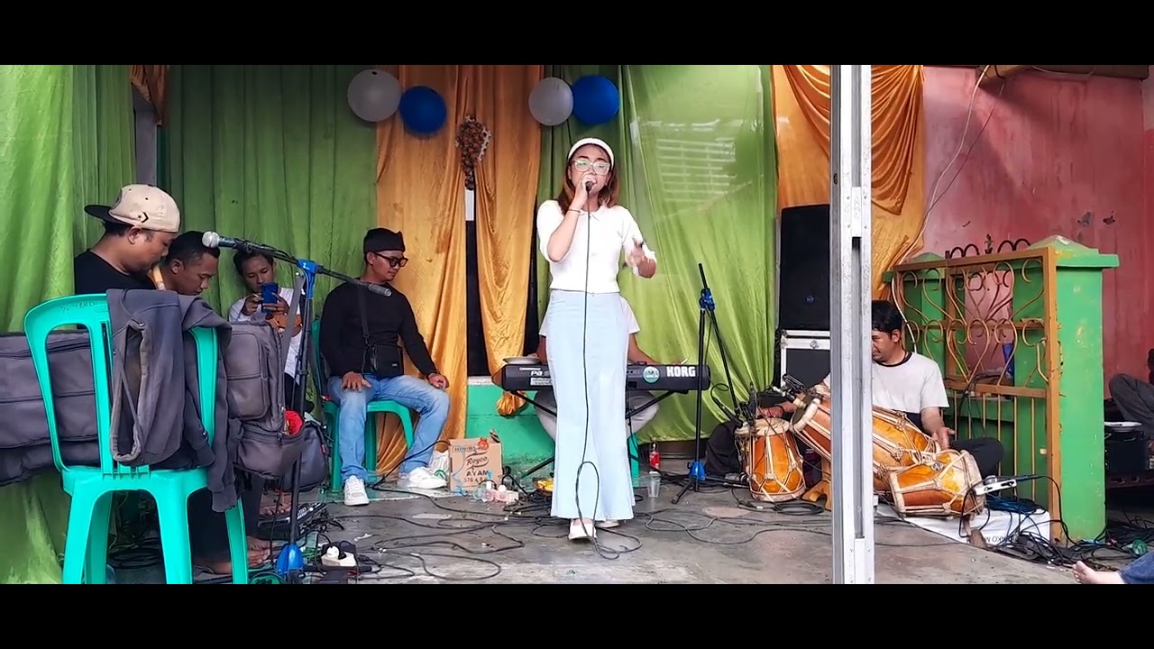 trauma"yunita ababil.cover shellyna. - YouTube