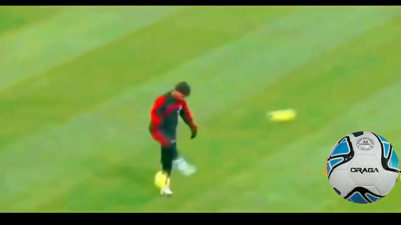 ronaldinho freestyle skill - YouTube