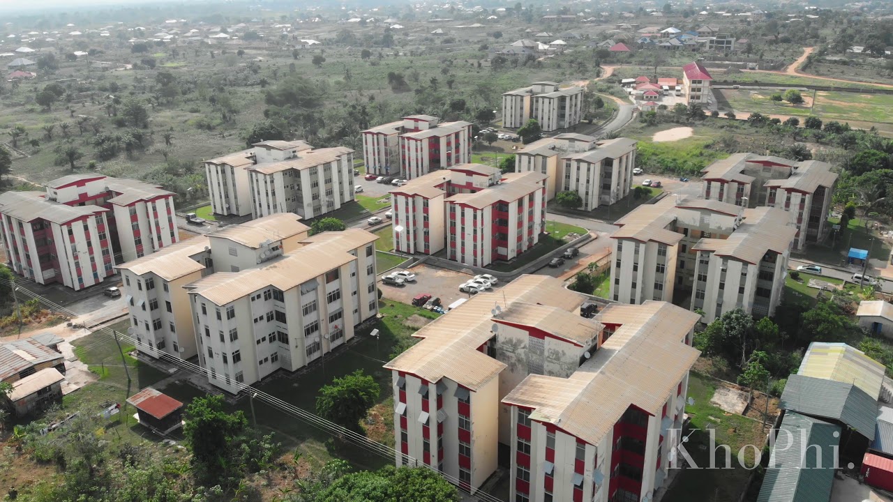 SSNIT Flats 360° Cinematic Orbit in Koforidua - YouTube