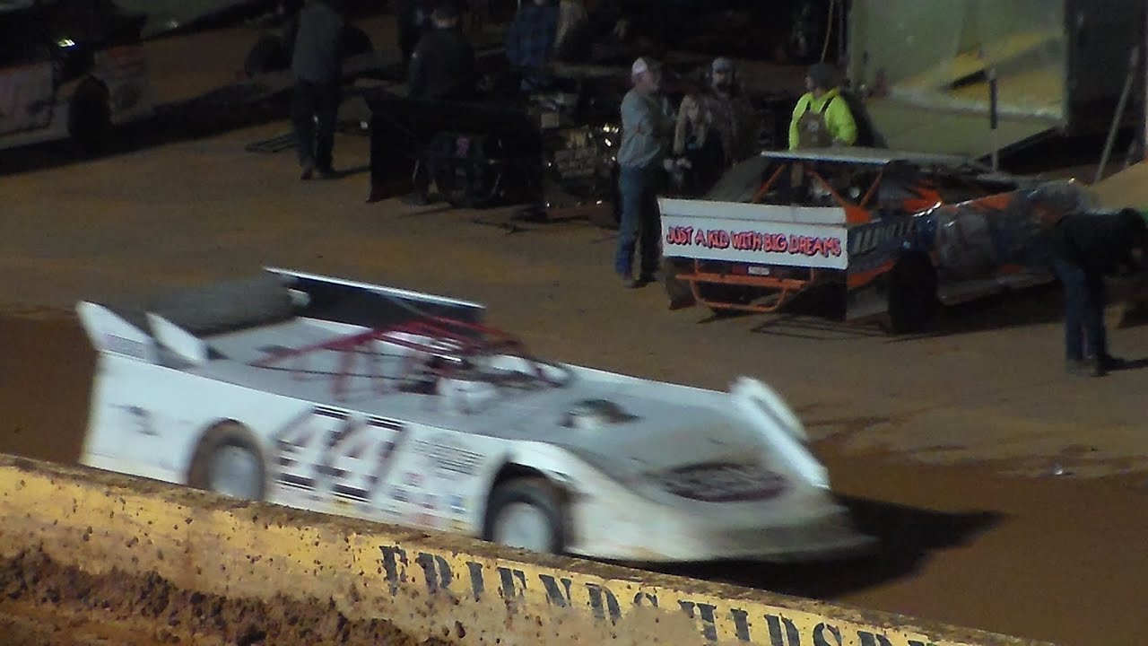 Friendship Speedway Host( Blue Right Outlaw Late Models) 12-7-19 - YouTube