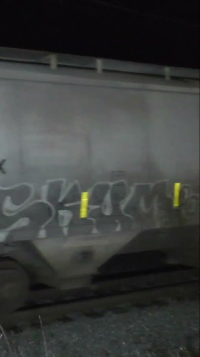 MMID 2060 Trails on UBHF! #train #railroad #railfan #railfanusa #railfannation #railfaning # ...