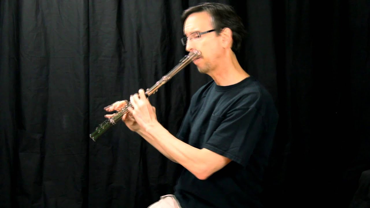 A Detailed Look at the Proper Alignment of the Flute - YouTube