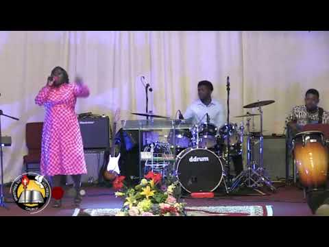 HMIC_ Praises & Worship: Sister Lea & Favor