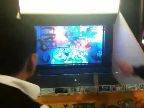 Ball throwing arcade game - YouTube