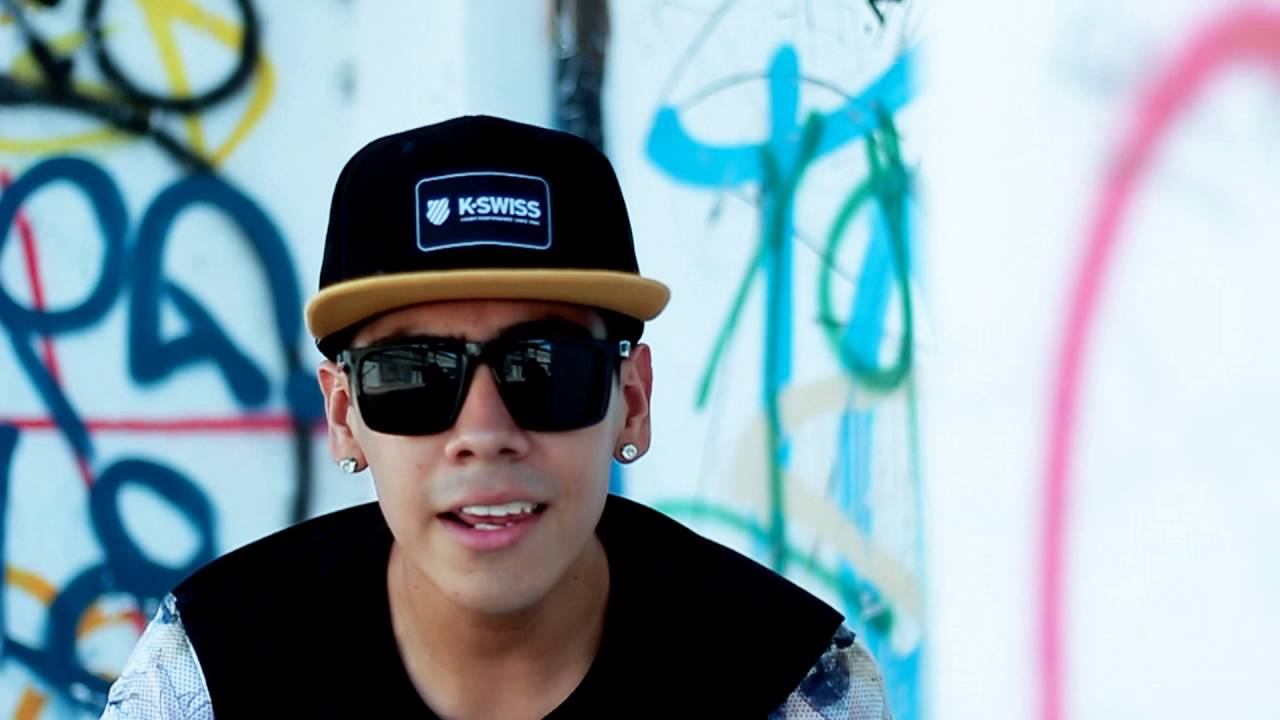 Kevin Castro - Varios (Vídeo Oficial) - YouTube