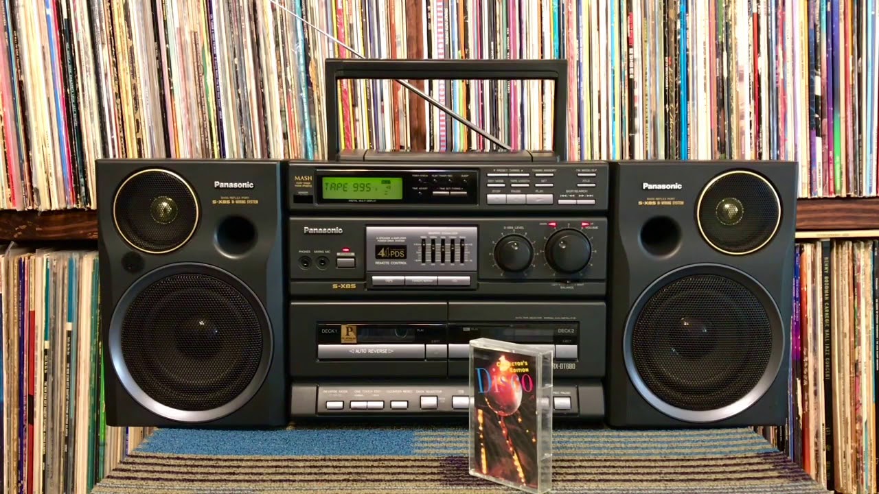 Boombox Panasonic RX-DT680 - YouTube