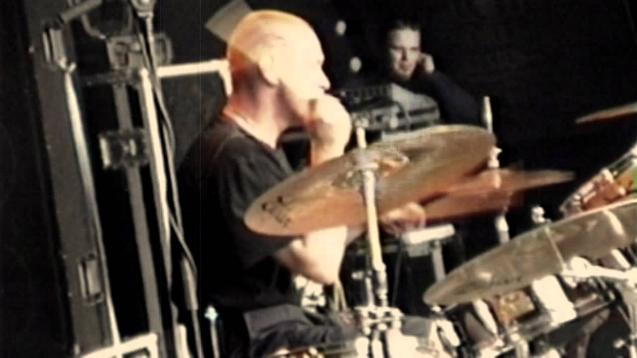 Klamydia - Pelasta ! (Official video) - YouTube