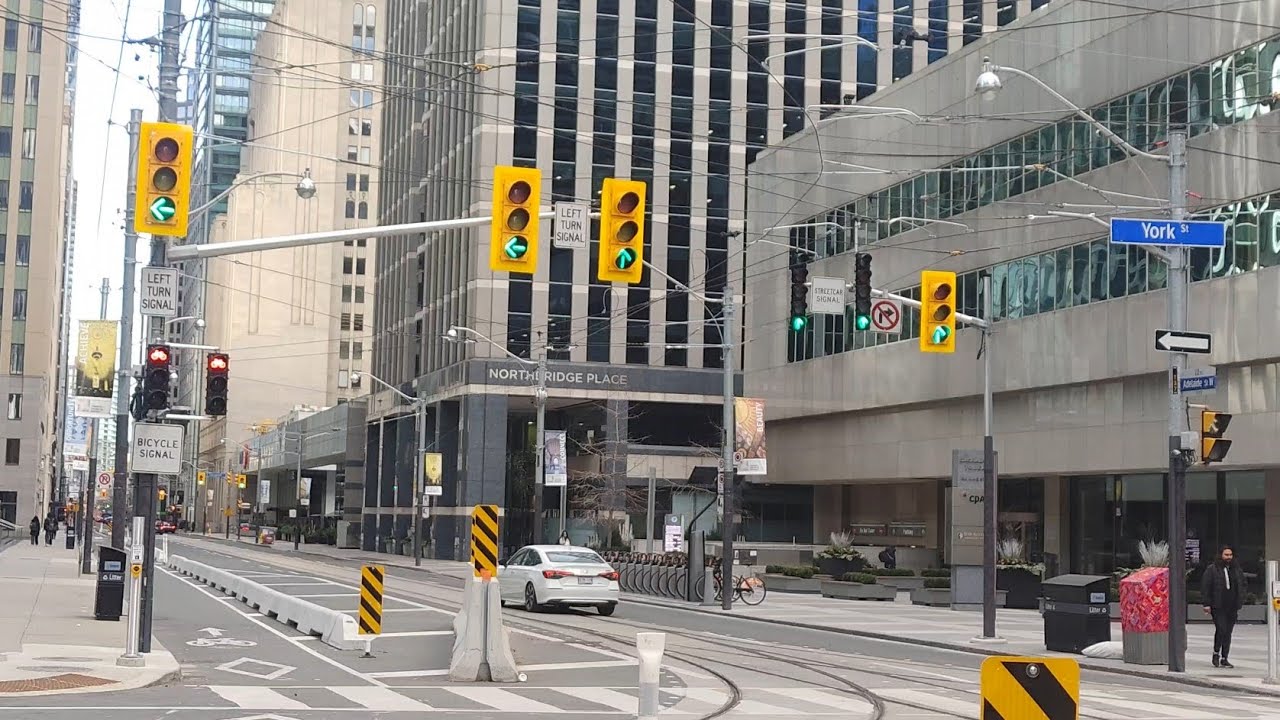 Adelaide St Update: Streetcar Signals at York St Now Display Through ...
