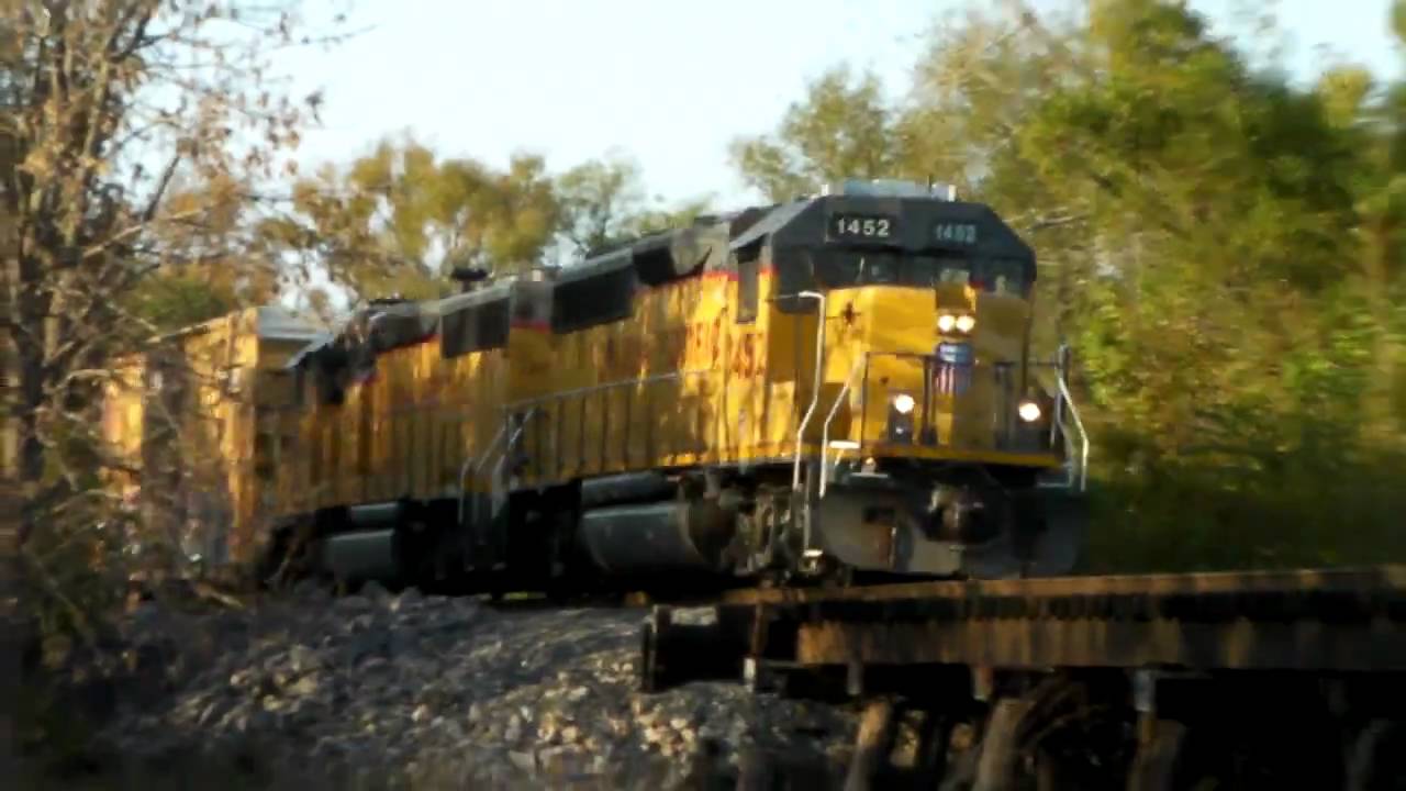 UP 1452 on the (LBW45) in Dallas, Tx. © - YouTube