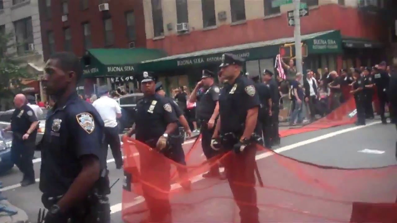 New York City Police Riot - YouTube