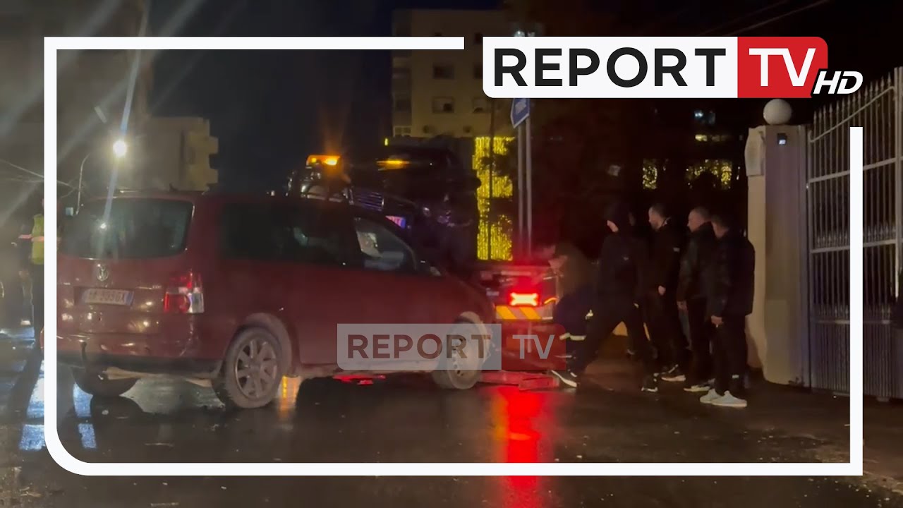 Përplasen 'kokë më kokë' dy makina në Lezhë, njëri prej shoferëve ...