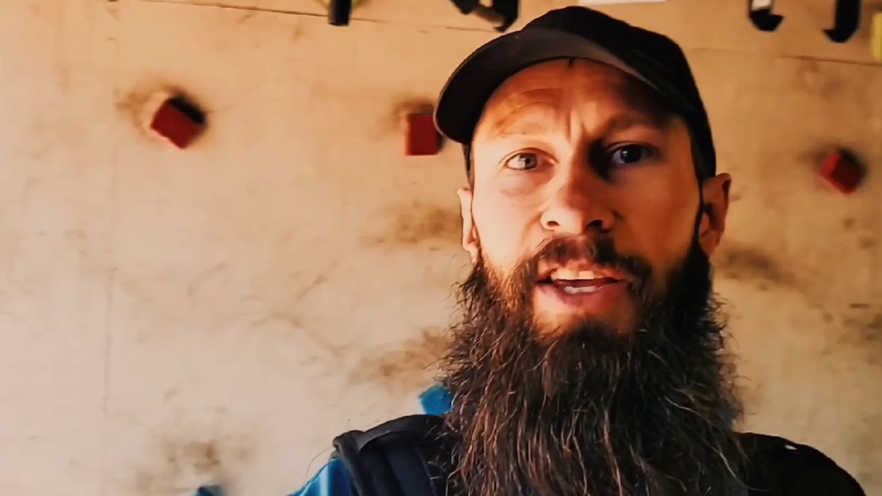 "The Murph" workout explained - YouTube