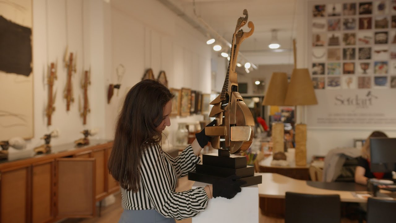 Arman: la visión de una realidad fragmentada - YouTube