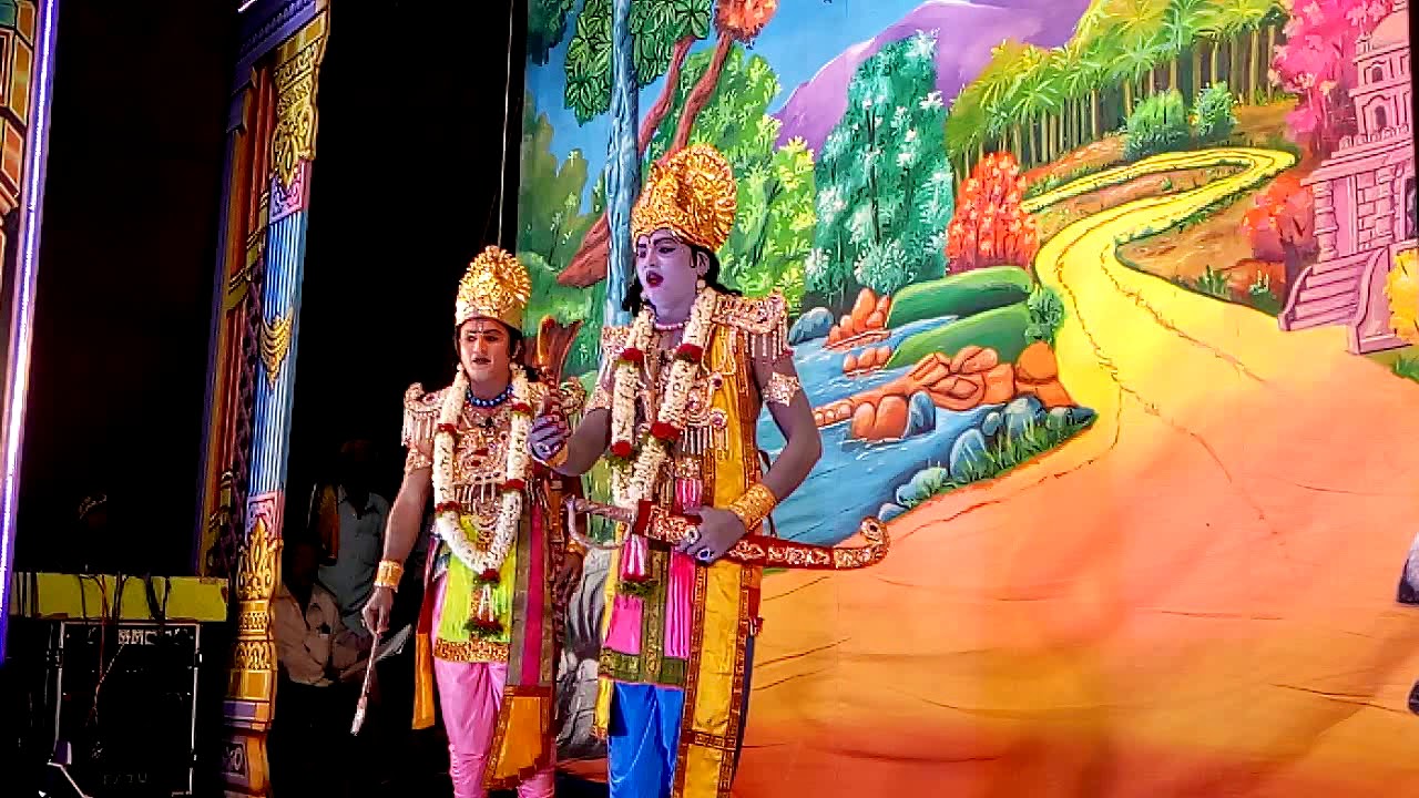 Thumbadi ramayana nataka baratha shatrugna - YouTube