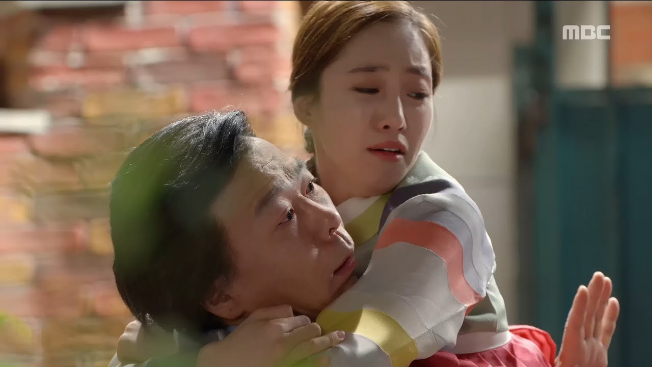 [All Kinds of Daughters-in-law] 별별 며느리 31회 - EunJung hugs Kim Byung ...