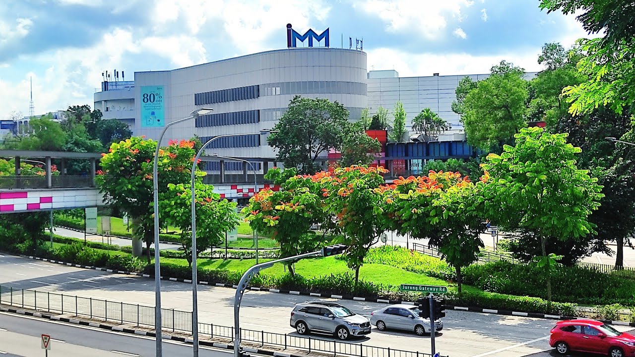 IMM Outlet Mall Singapore Walking Tour - YouTube