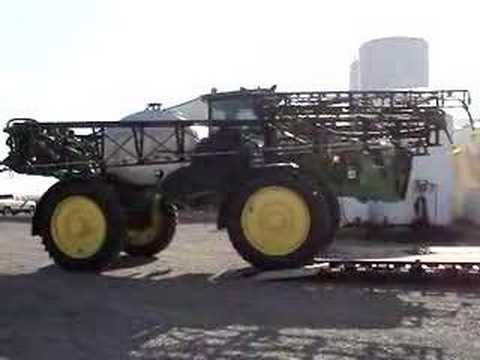 John Deere 4930 Sprayer arriving - YouTube