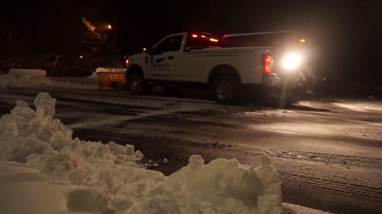 Ford F250's Plowing Snow - YouTube
