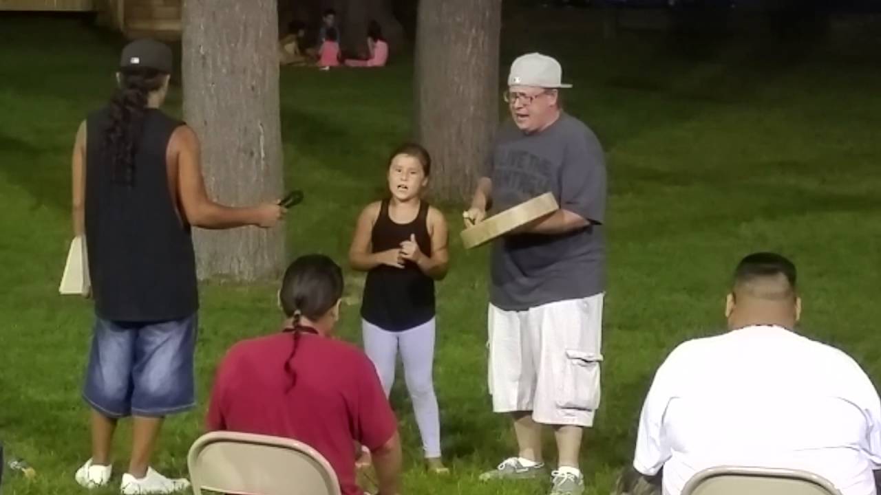 Mike Sullivan and his daughter @ Menominee Nation contest Pw 2016 - YouTube