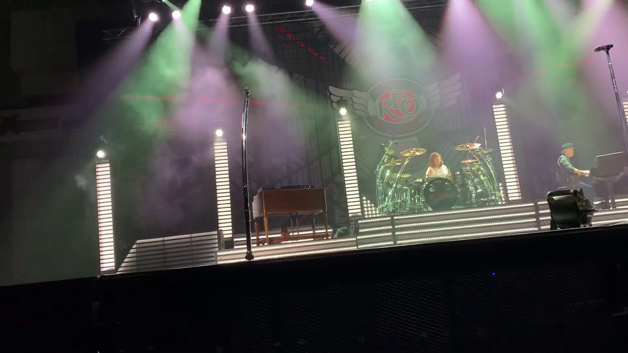 REO Speedwagon “Keep Pushin” Pikeville, KY 6/5/2019 - YouTube