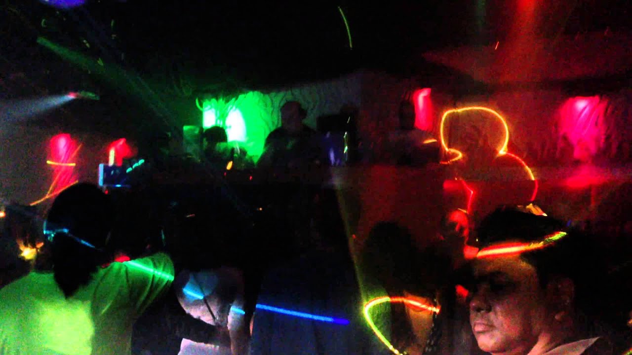 Talla 2XLC at Mixx Club Bangkok - YouTube