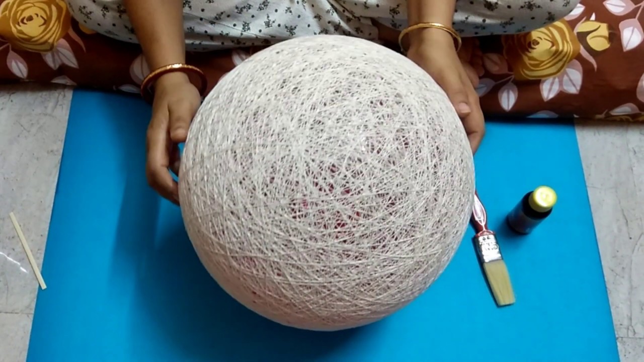 How to Make a Lantern with Yarn for Christmas and New Year Decoration ...
