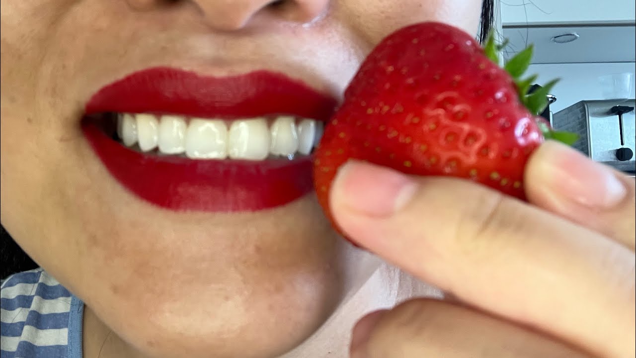 AFG eats strawberries - YouTube