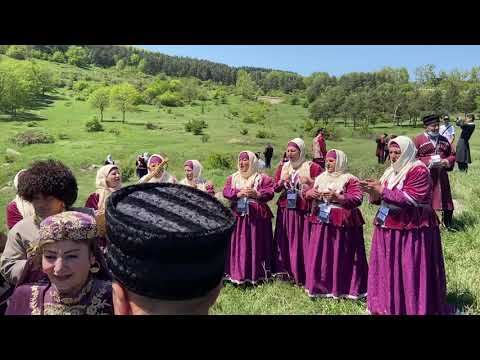 Milletin ne fergi var Talış Lezgi ya Avar hamımızın bir yurdu var oda Azerbaycandır!!!