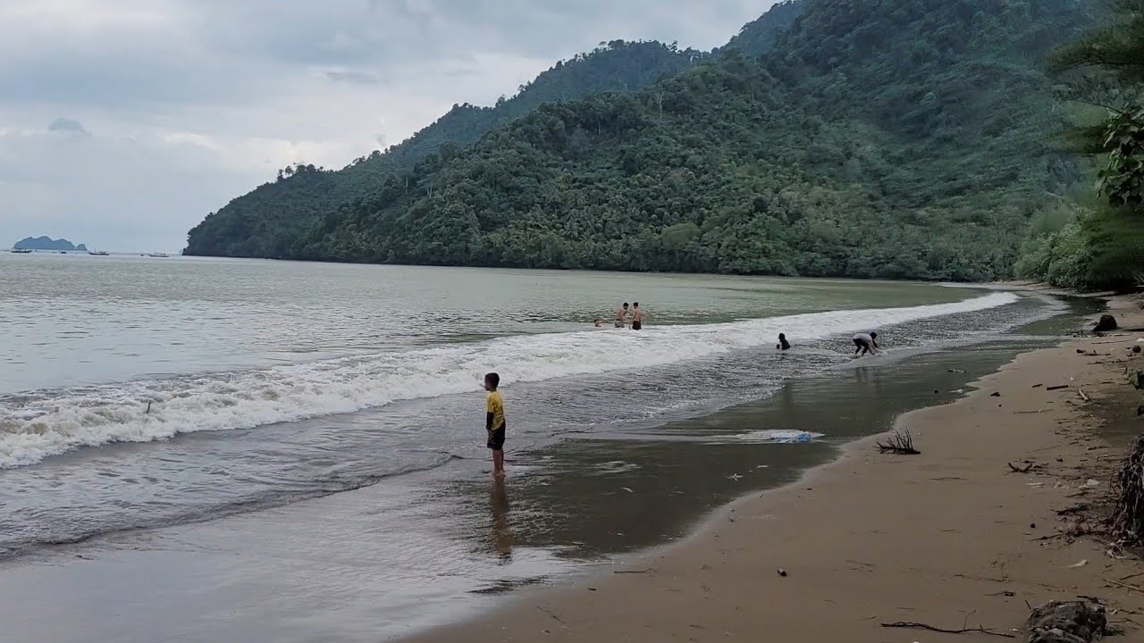 Pantai Cengkrong Trenggalek - YouTube