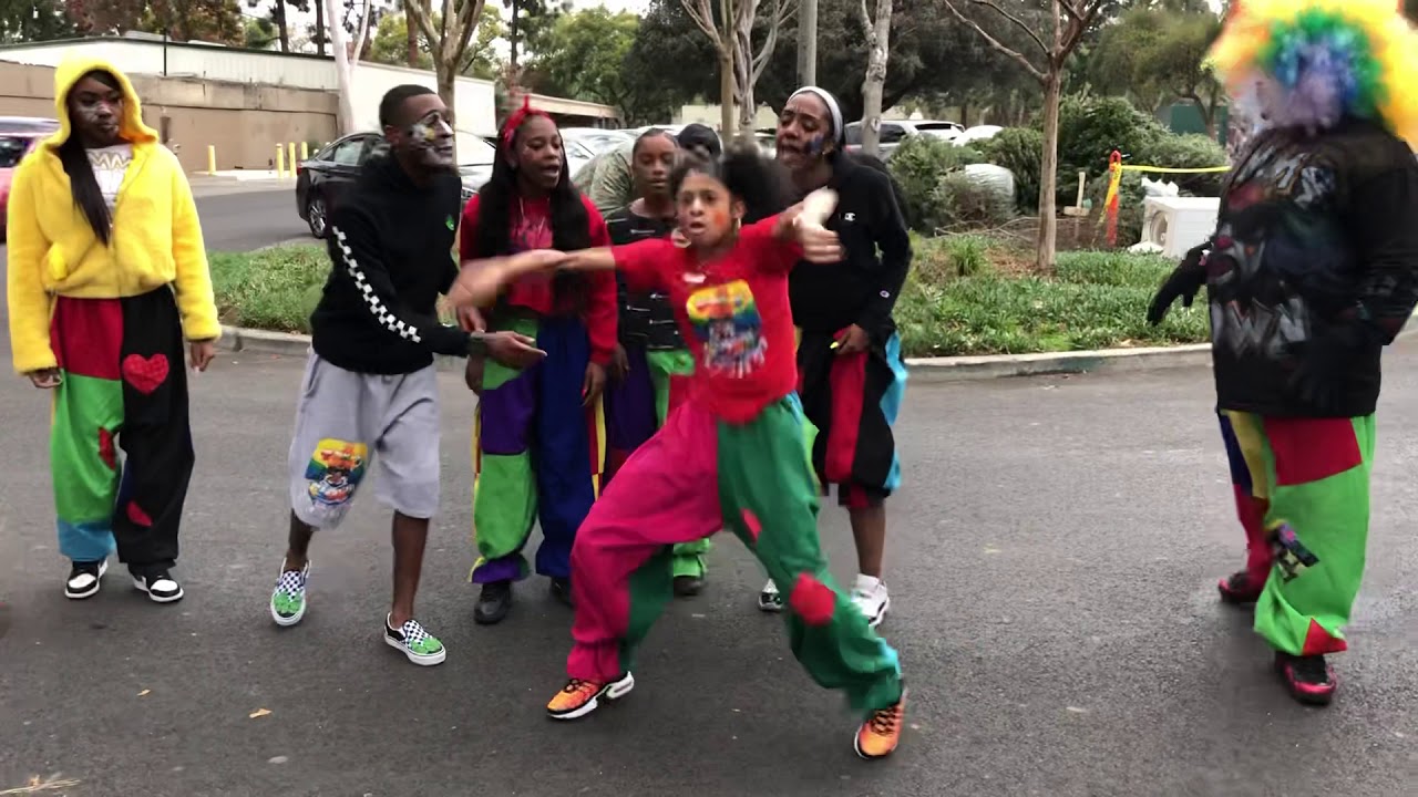 Clown Dancers Be Getting Down L Tommy The Clown L Officialtsquadtv L Youtube