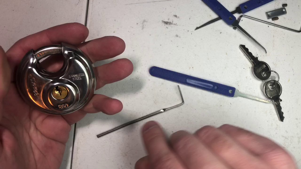 Brinks Discus r60 lock picked 663-60001 - YouTube
