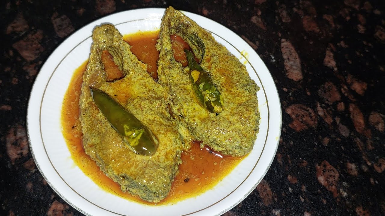 Ilish Macher Jhol | Bengali Hilsa Fish Curry | Ilish Macher Recipe ...
