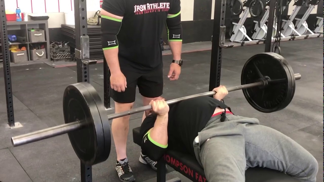 Reverse Grip Bench Press - YouTube