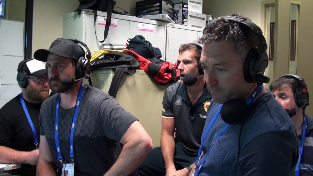 Luke Hodge commentates with The Traders - YouTube
