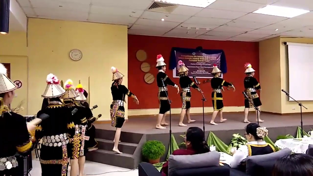 Sundawil, tradisi lama Dusun (dialek Dusun Liwan) - YouTube