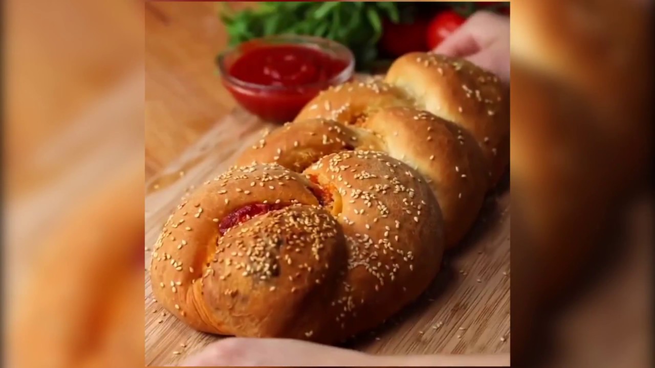 Bacon Cheeseburger Braid 🍔 - YouTube