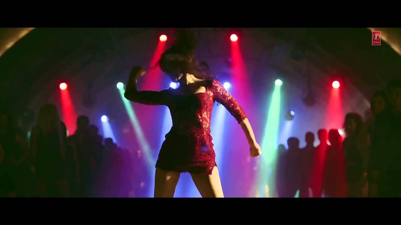 Jacqueline Fernandez Solo Dance on Jumme Ki Raat - YouTube