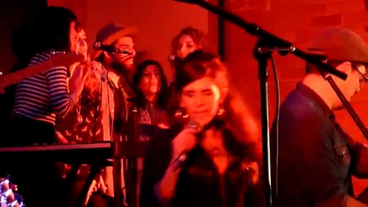 Goin Up The Country - Fanny Lumsden and the Thrillseekers - Newtown- 14 ...