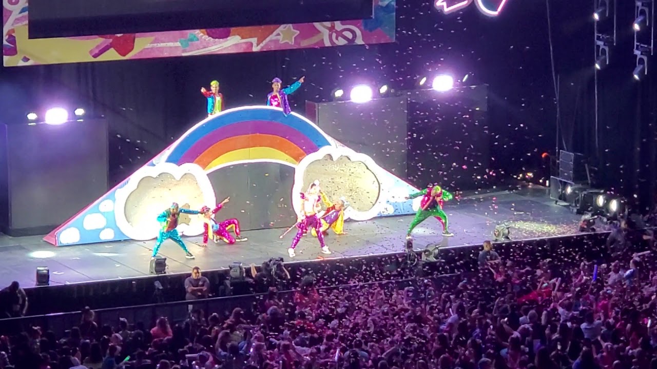 Boomerang Jojo Siwa Live performance 1080P Part 2 09/14/19 - YouTube