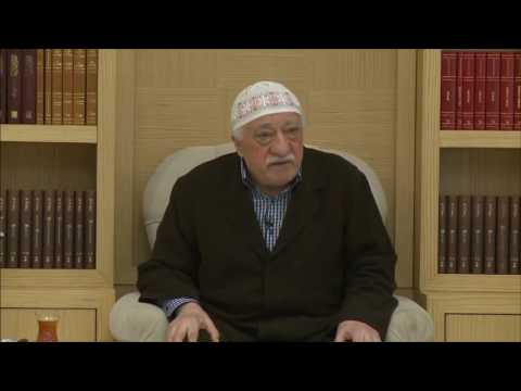 Fethullah Gülen | Bir karıncaya basmamış insanlara \