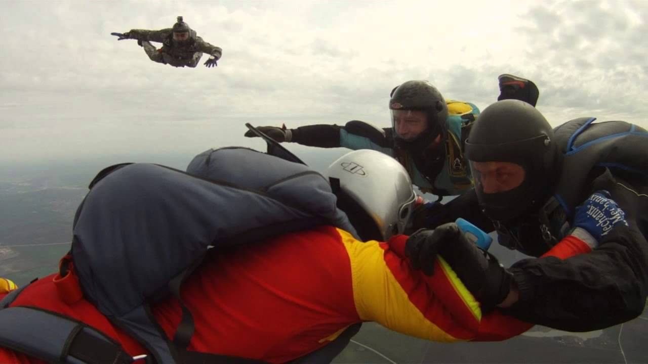 Skydiving air force Russia) - YouTube