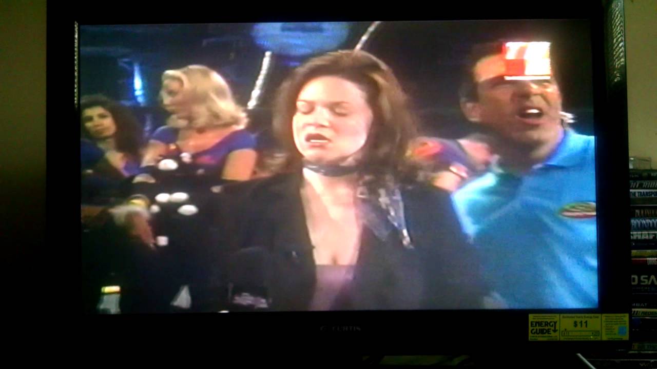 RollerJam Quakes vs Riot (Halftime and 3rd Period) - YouTube