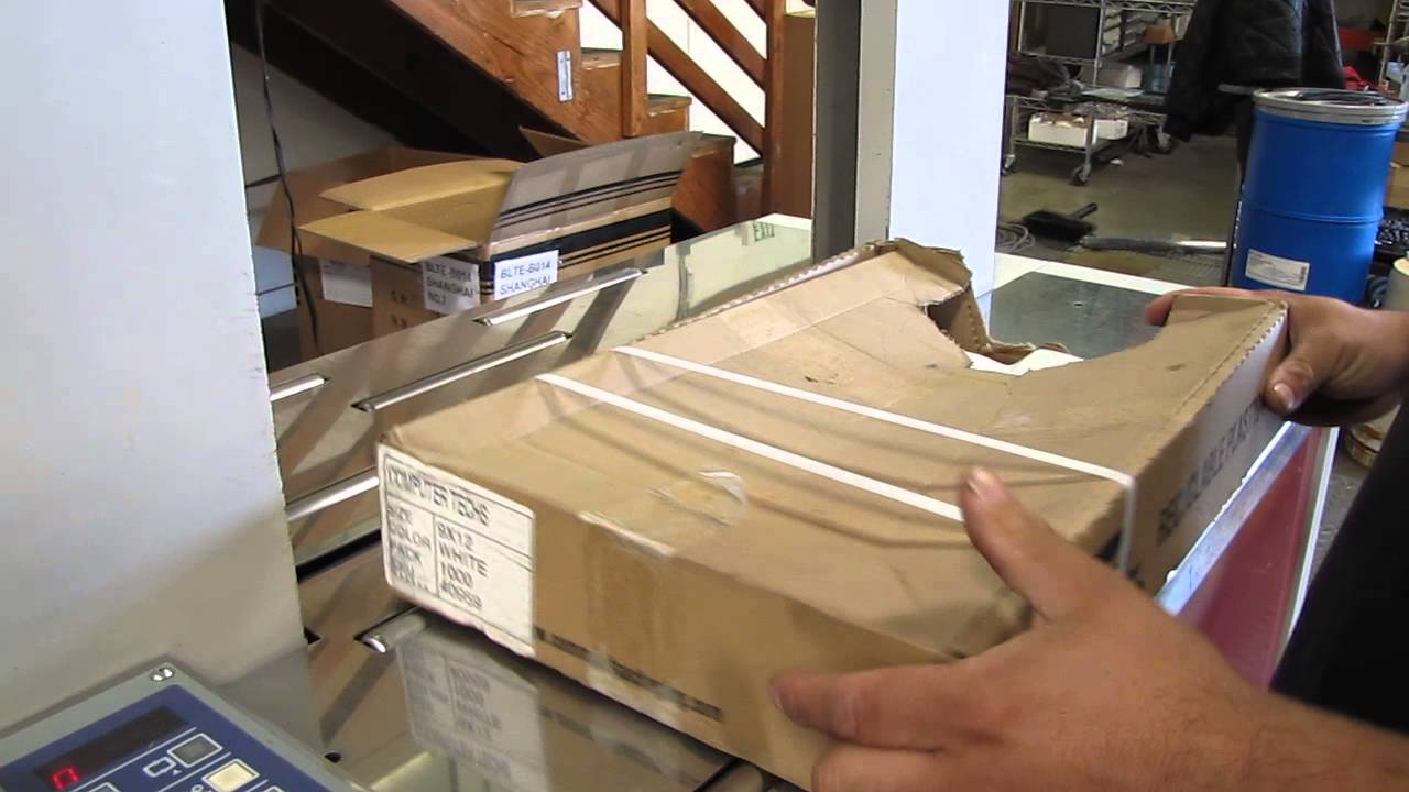 Dynaric DF-11C Automatic Strapping Machine Plastic Banding Bander - YouTube