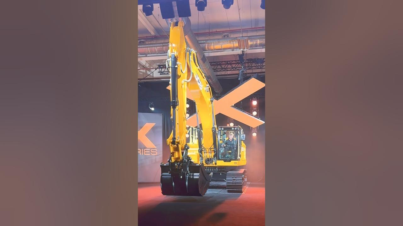 JCB 370X First Look! - YouTube