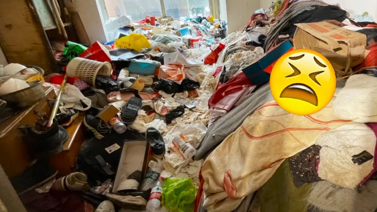 😱SHOCKING SCENE! 🤮IT STANK OF FOOD SCRAPS ALL OVER THE FLOOR ...