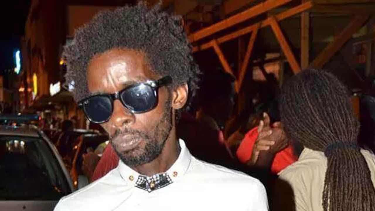 Gully Bop - Baddest Roun Here - YouTube