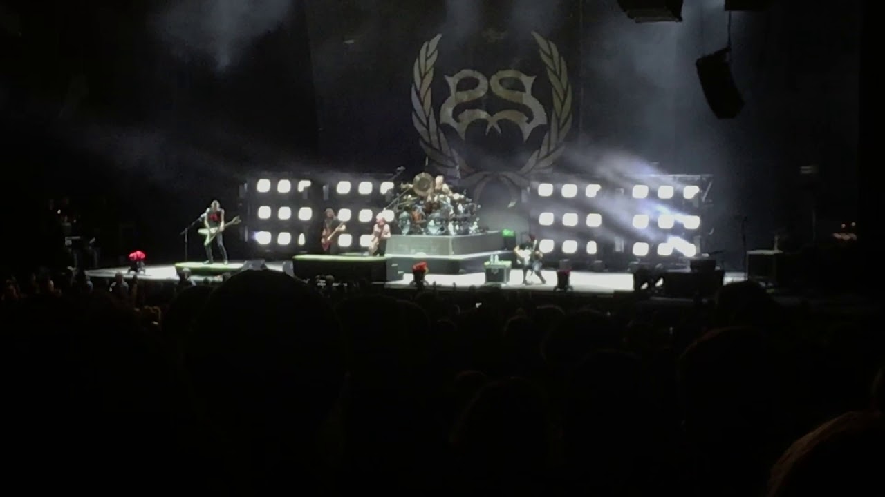 Stone Sour - Tired (Live Tinley Park IL, 9/22/18) - YouTube